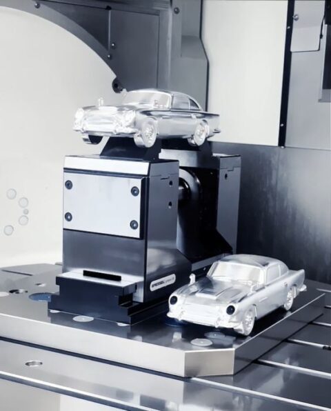 “Licence to mill”: Bond car milled from solid material - Gühring KG